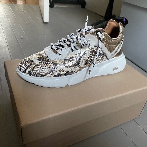 Esseutesse | Shoes | Nwt Esse Ut Esse Genuine Leather Sneakers | Poshmark